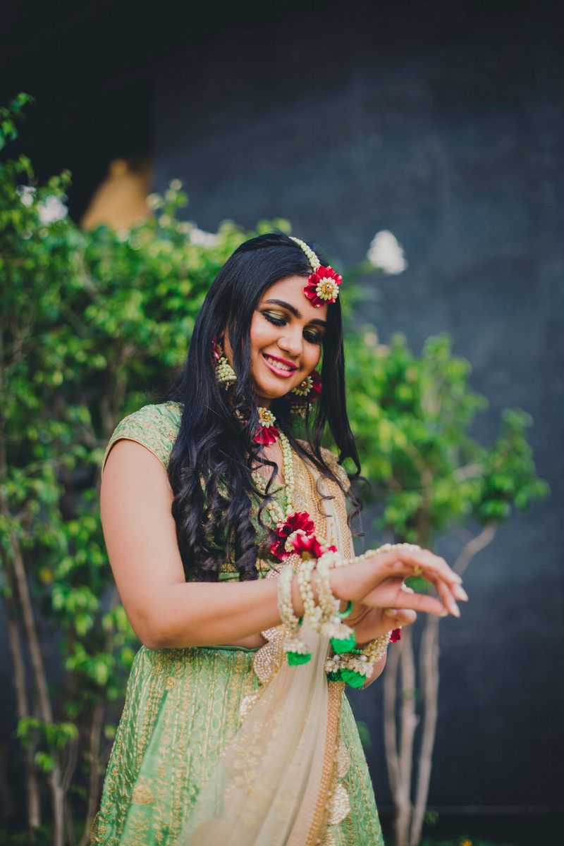 Minimalist Mumbai Wedding With A Gorgeous Summer Bride! | WedMeGood Minimalist Mumbai Wedding With A Gorgeous Summer Bride! | WedMeGood