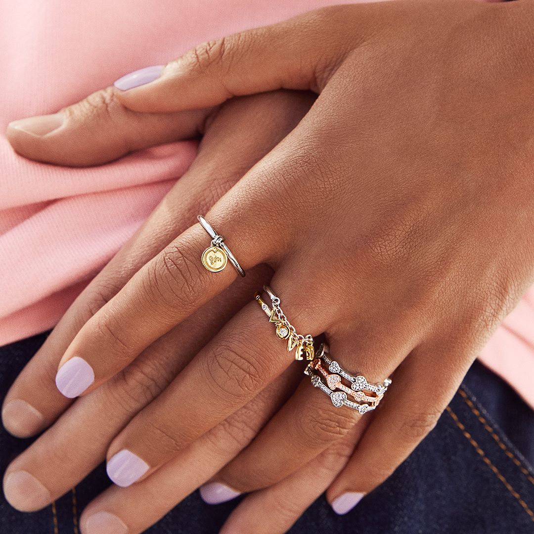 The Ultimate BFF Gift Guide | WedMeGood
