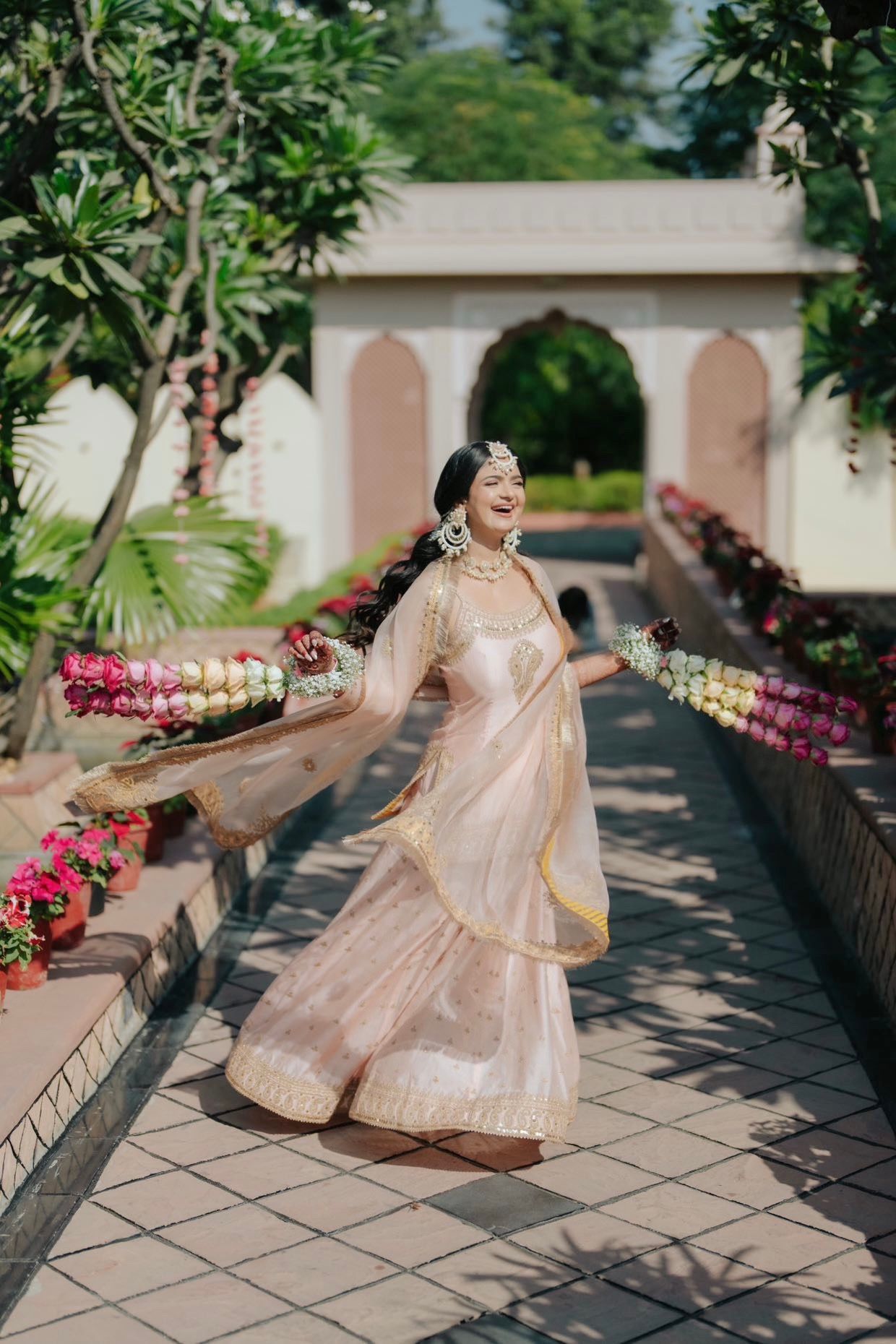 Minimal Floral Kaleeras Are Creating All The Ripples Of Late! | WedMeGood