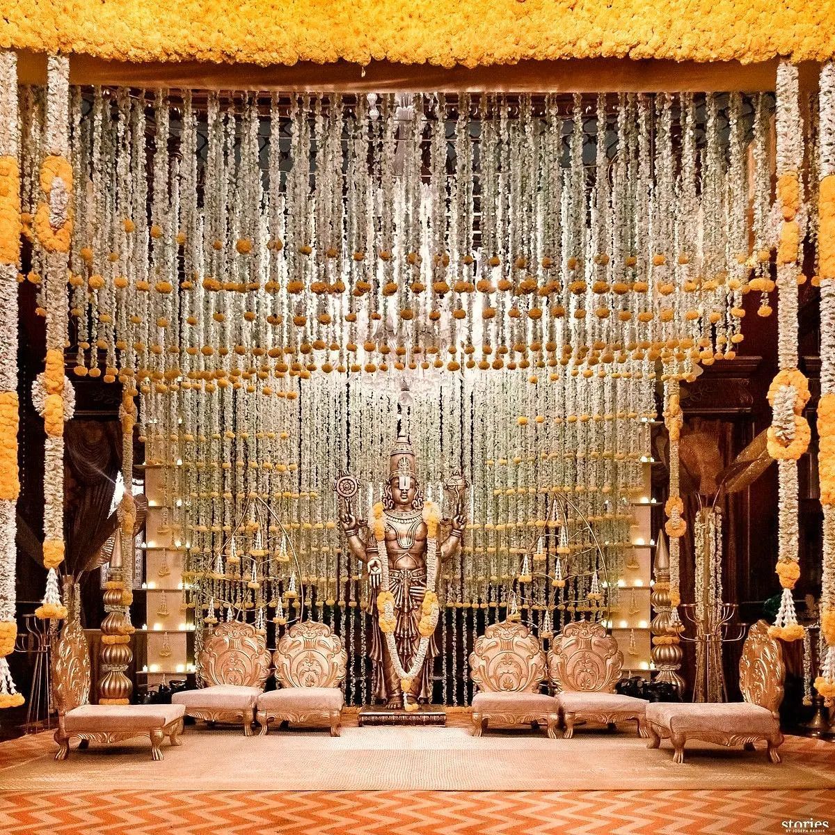 Fresh & Beautiful Mandapam Decor Ideas For Weddings | WedMeGood