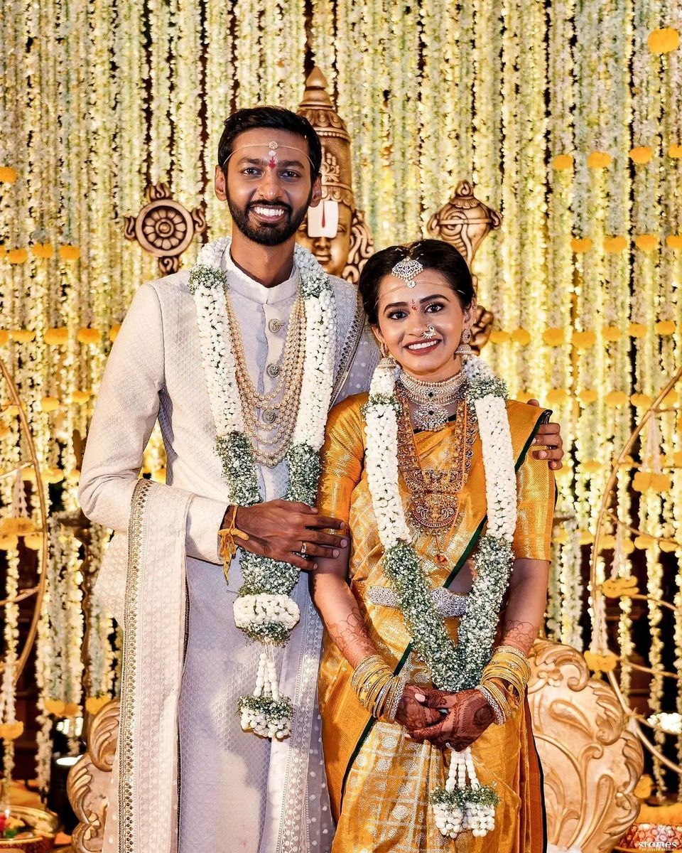 Fresh & Beautiful Mandapam Decor Ideas For Weddings | WedMeGood