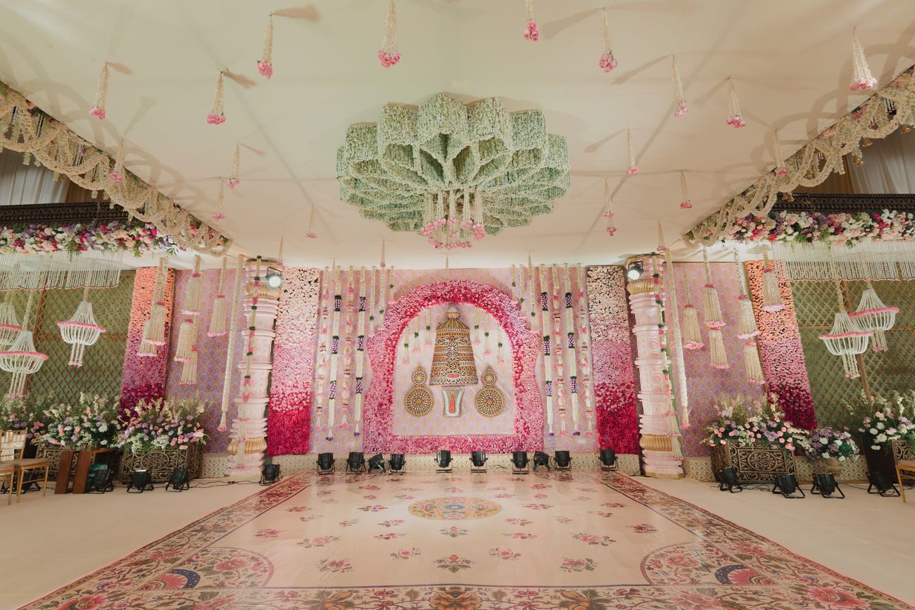 Fresh & Beautiful Mandapam Decor Ideas For Weddings | WedMeGood