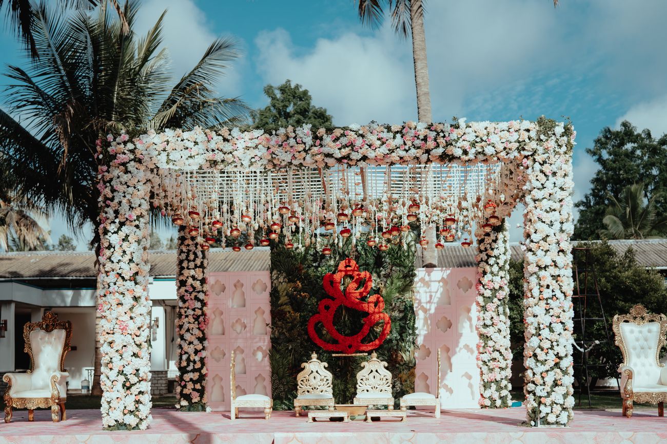 Fresh & Beautiful Mandapam Decor Ideas For Weddings | WedMeGood