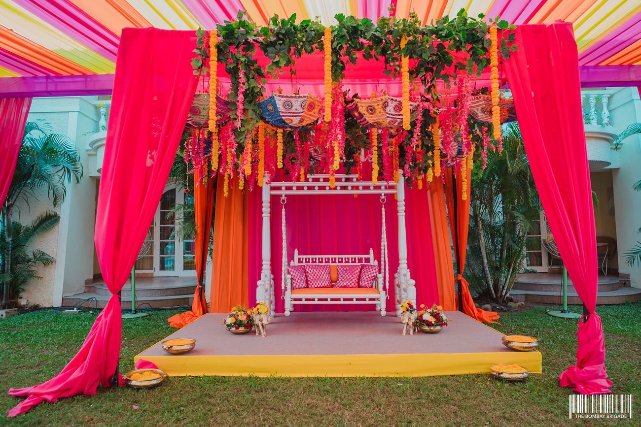 Elegant Goa Wedding By The Beach With A Gorgeous Mehendi Lehenga ...