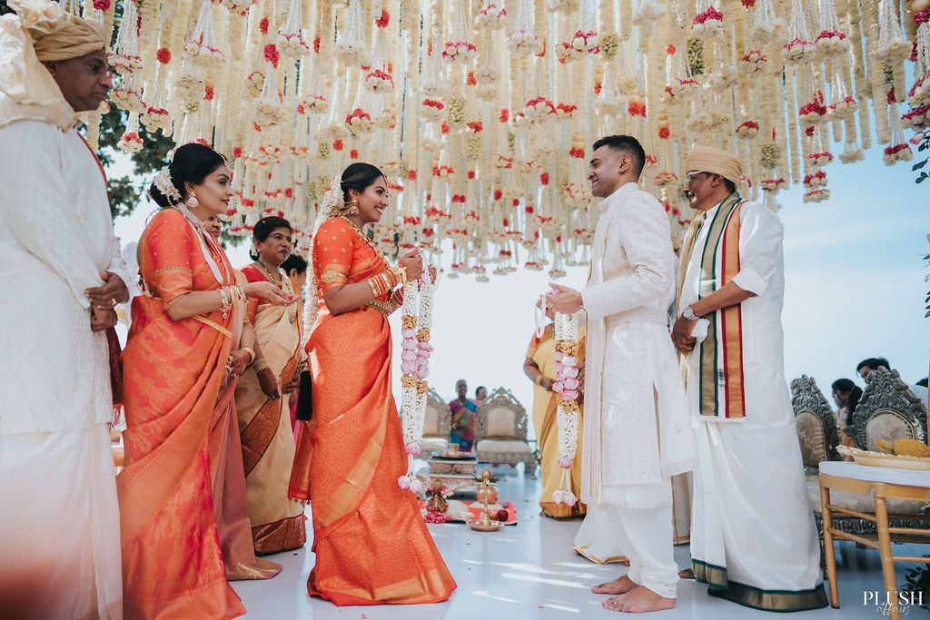 Destination Wedding In Goa With Vibrant, Joyful Portraits | WedMeGood