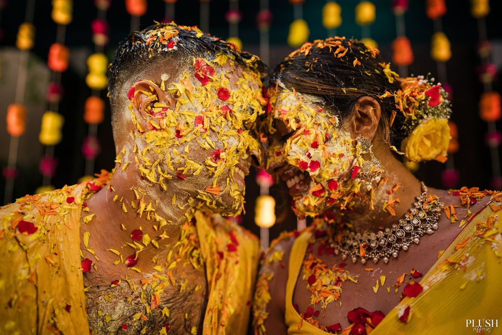 Destination Wedding In Goa With Vibrant, Joyful Portraits | WedMeGood