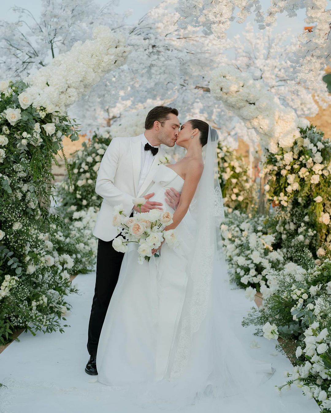 Amy Jackson & Ed Westwick's Italian Wedding Looks Right Out Of A Fairytale! | WedMeGood