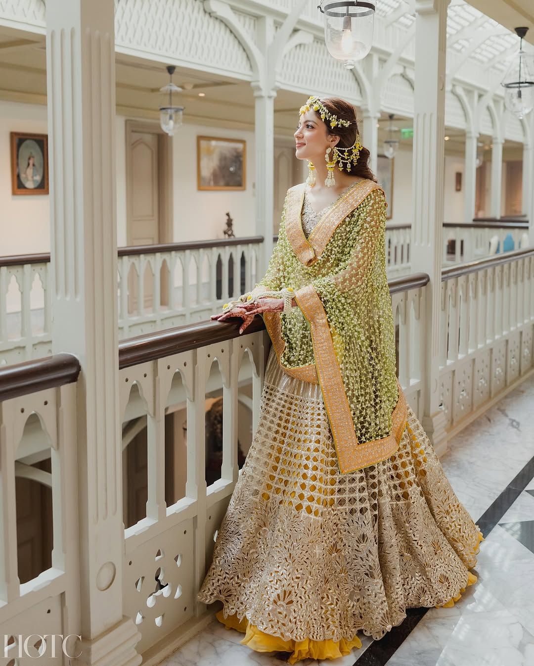 The Next Wave Of Floral Jewellery Is Making Us Swoon! | WedMeGood