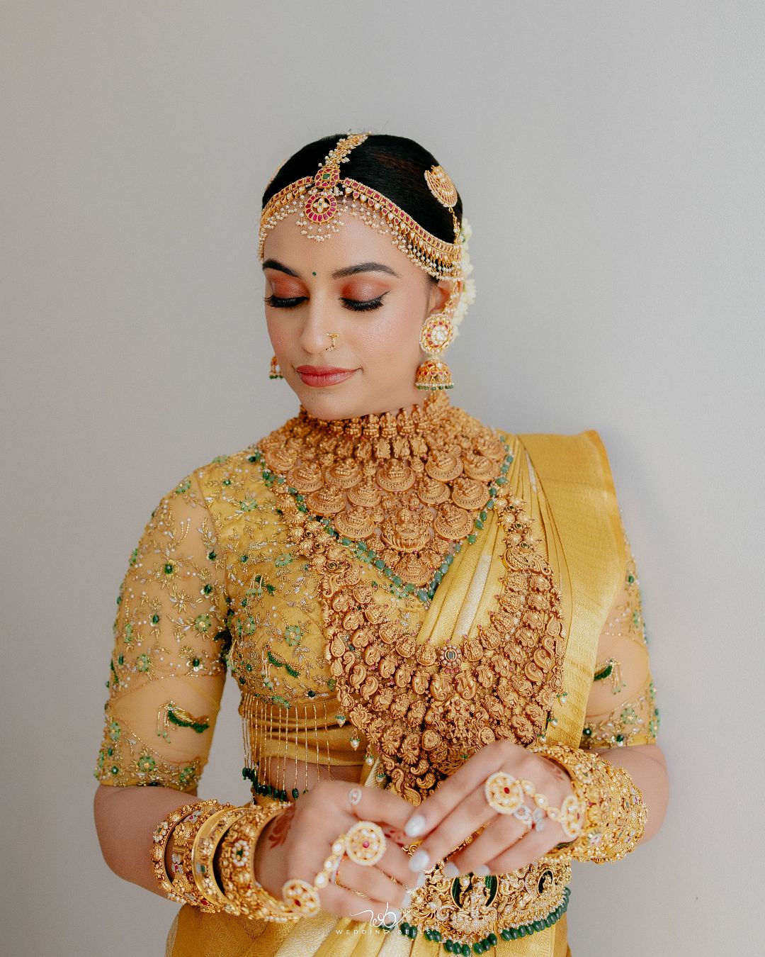 Kerala Wedding With A Breathtaking Bride In Maximalist Jewellery ...