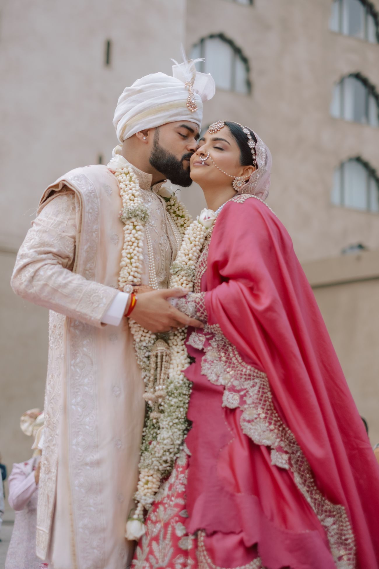 Jaipur Wedding With A Gorgeous Lotus Mandap & Musical Pheras! | WedMeGood