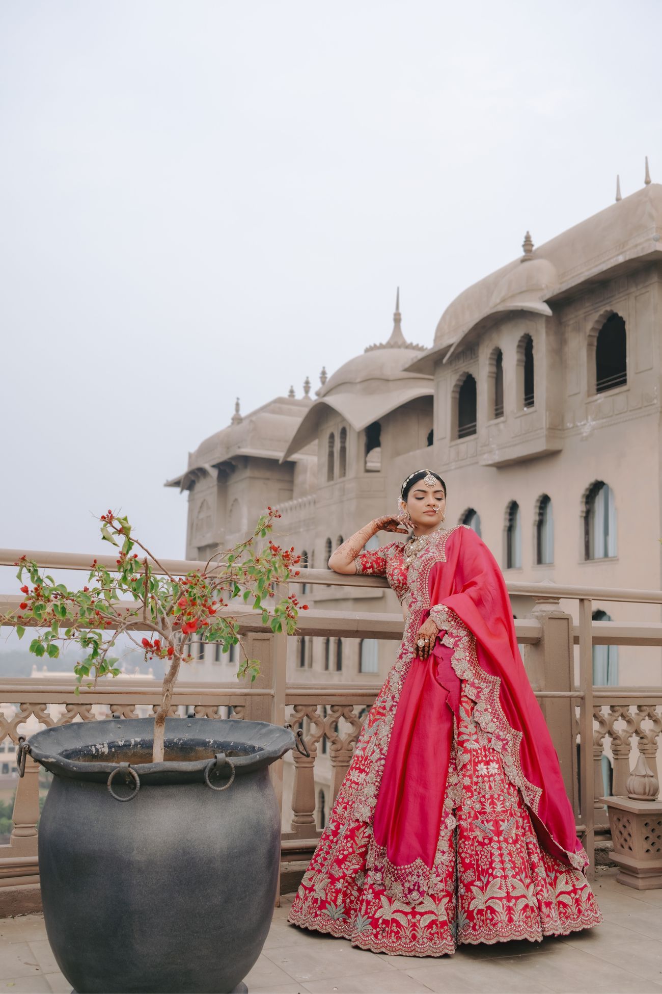 Jaipur Wedding With A Gorgeous Lotus Mandap & Musical Pheras! | WedMeGood