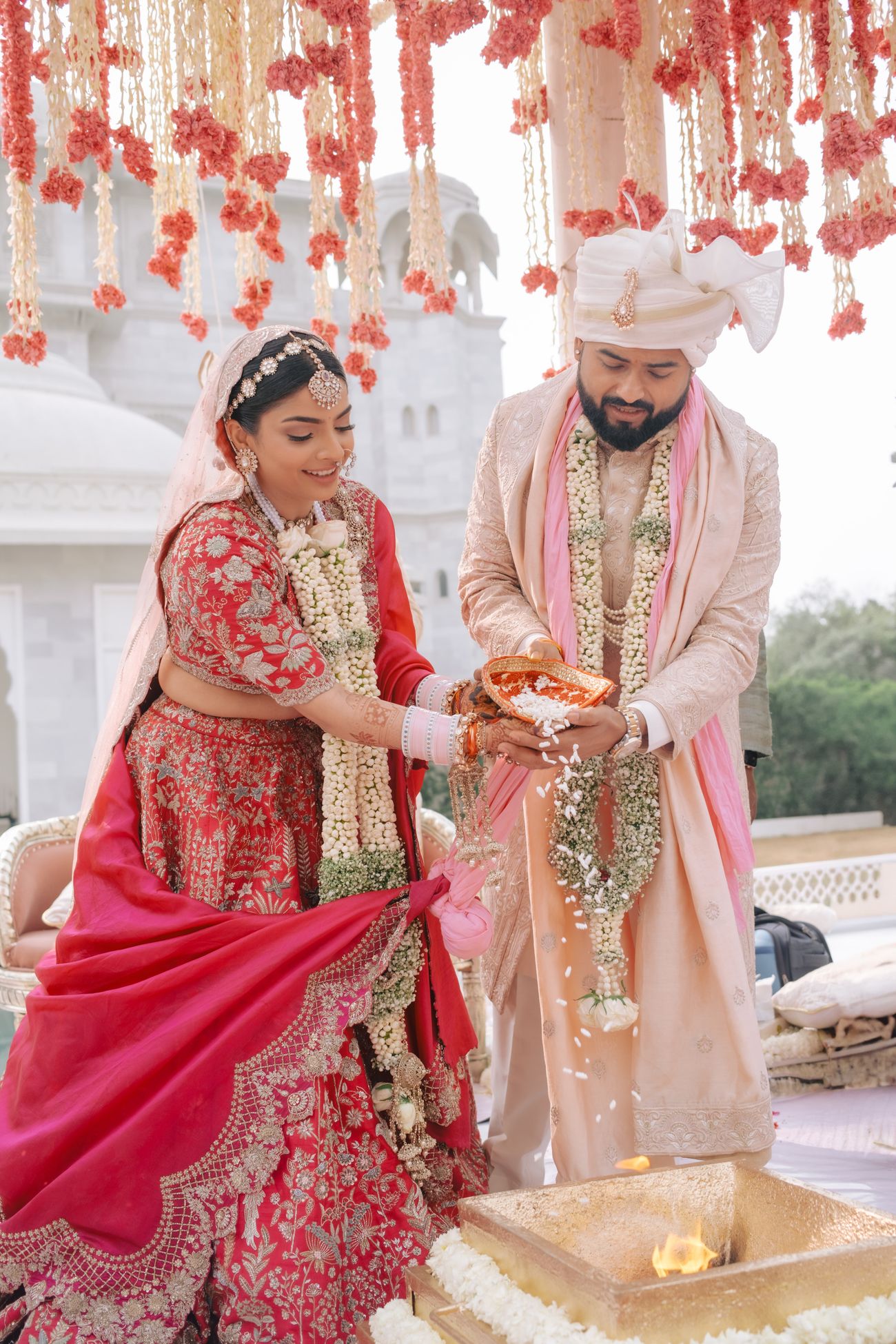 Jaipur Wedding With A Gorgeous Lotus Mandap & Musical Pheras! | WedMeGood