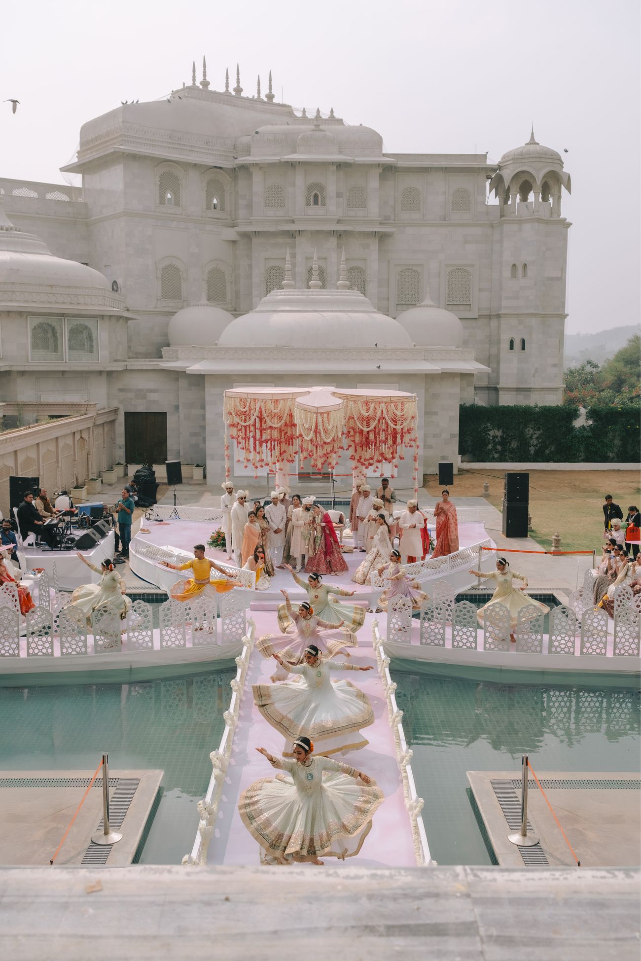 Jaipur Wedding With A Gorgeous Lotus Mandap & Musical Pheras! | WedMeGood