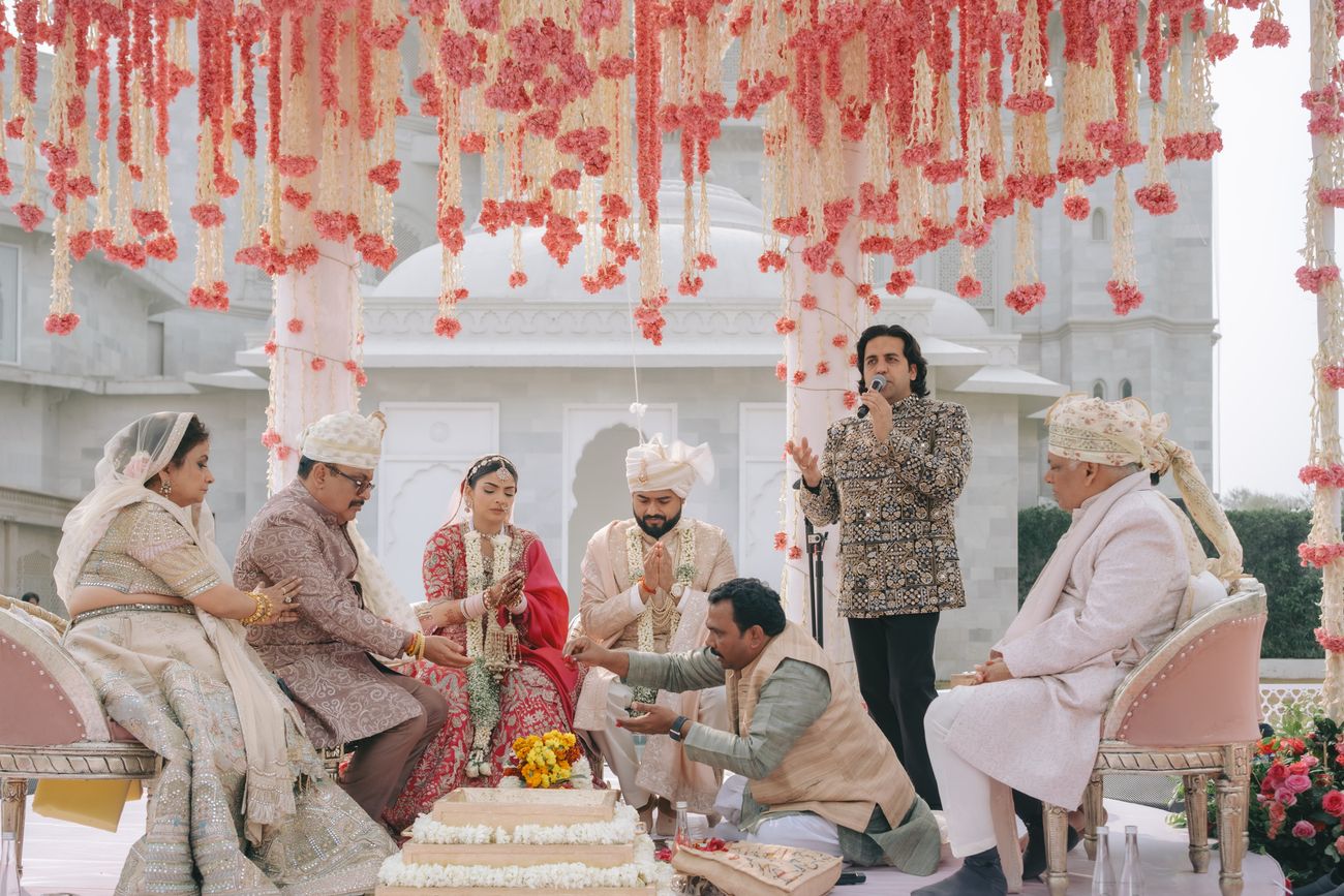 Jaipur Wedding With A Gorgeous Lotus Mandap & Musical Pheras! | WedMeGood