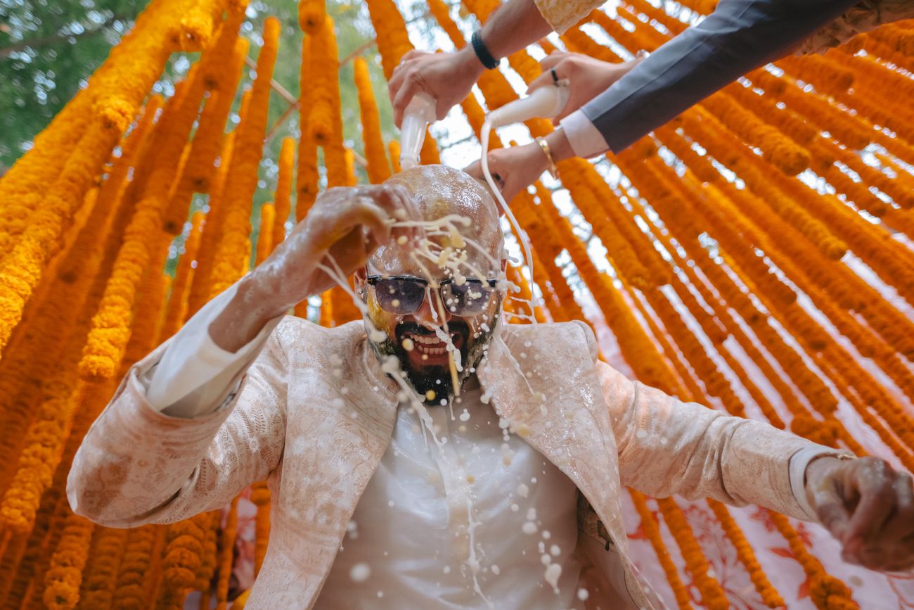 Jaipur Wedding With A Gorgeous Lotus Mandap & Musical Pheras! | WedMeGood
