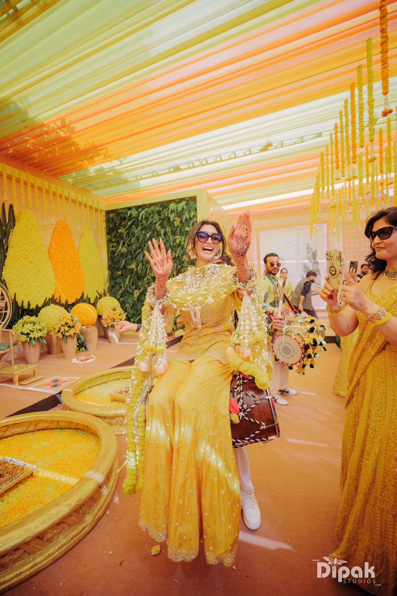 A Goa Wedding That's Bursting With Colour, Style & Stunning Details ...