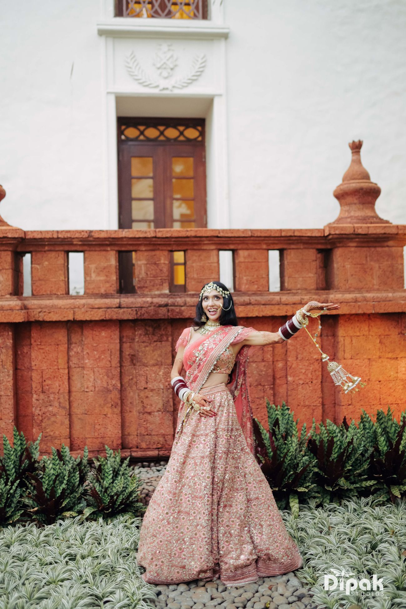 A Goa Wedding That's Bursting With Colour, Style & Stunning Details ...