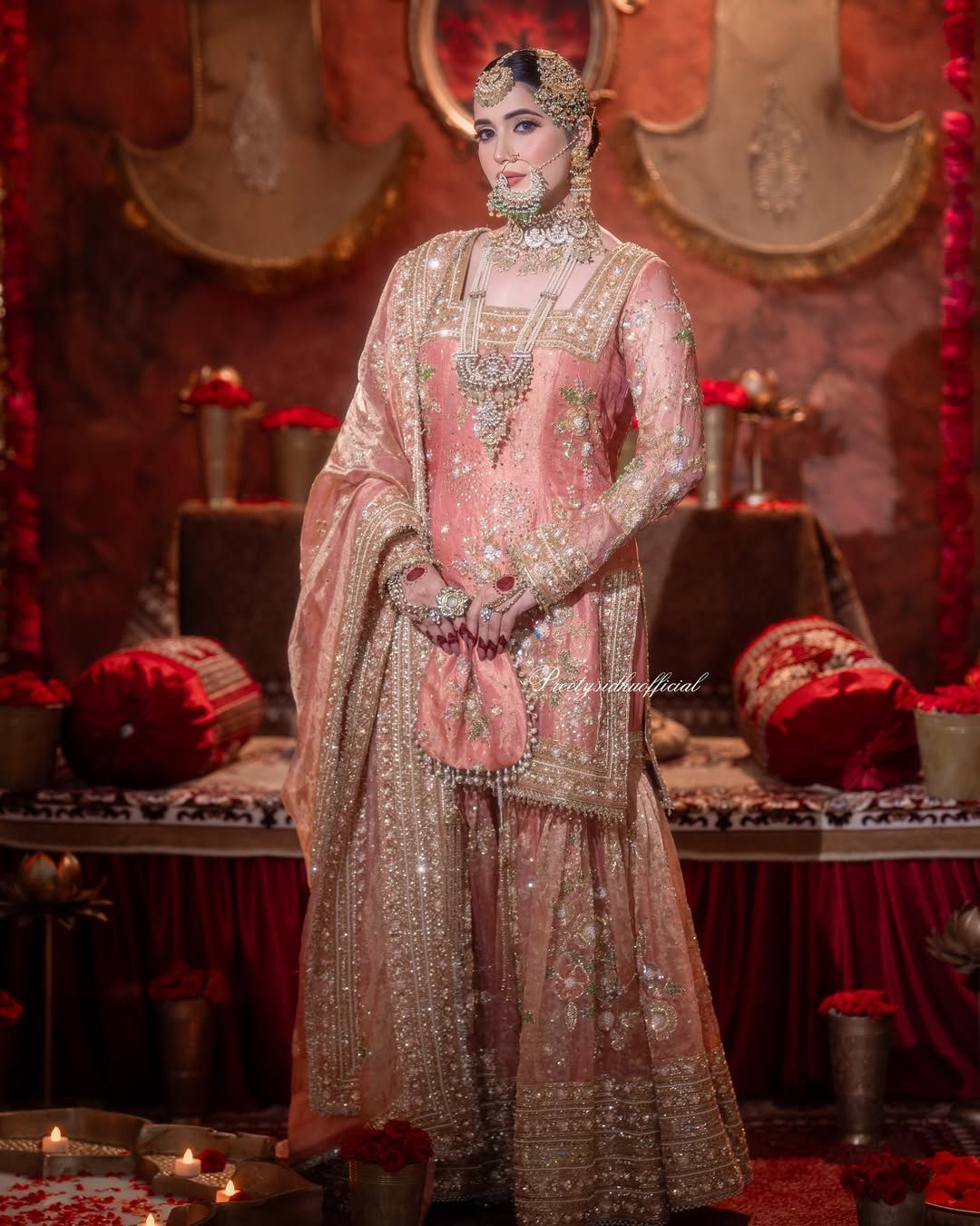 Lehenga & Outfit Labels Mothers Of Brides and Grooms Will Absolutely ...