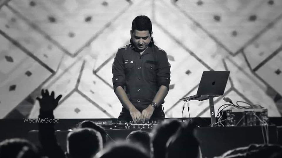 DJ Vispi - Price & Reviews | DJ in Pune