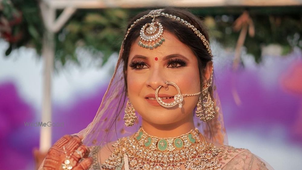 Gloria Makeovers - Price & Reviews | Mumbai Makeup Artist