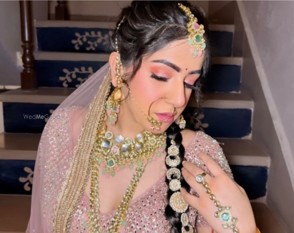 Akriti Bhambra - Price & Reviews | Delhi NCR Makeup Artist