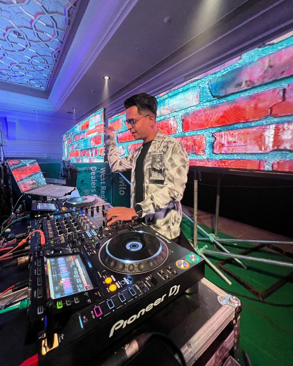 Photo By VDJ Deep - DJs