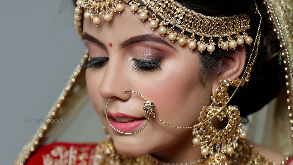 Isha Makeovers - Price & Reviews | Ludhiana Makeup Artist