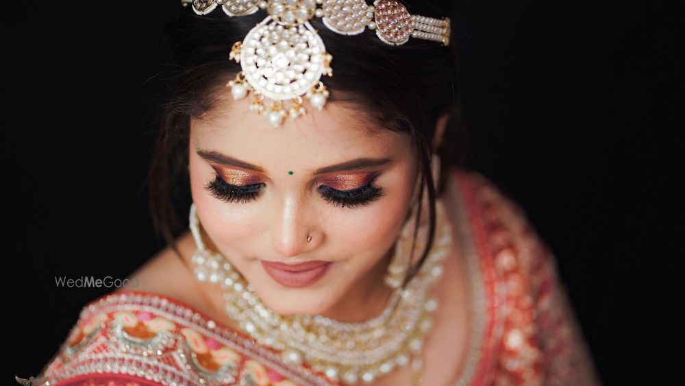 Gloria Makeovers - Price & Reviews | Mumbai Makeup Artist