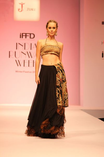 Jainee - Price & Reviews | Bridal Wear in Delhi NCR