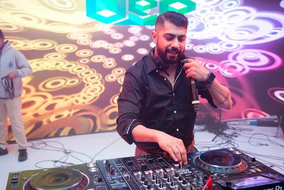 DJ Vee - Price & Reviews | DJ in Mumbai