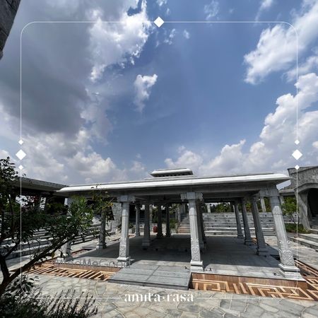 Photo By Amitarasa - Venues