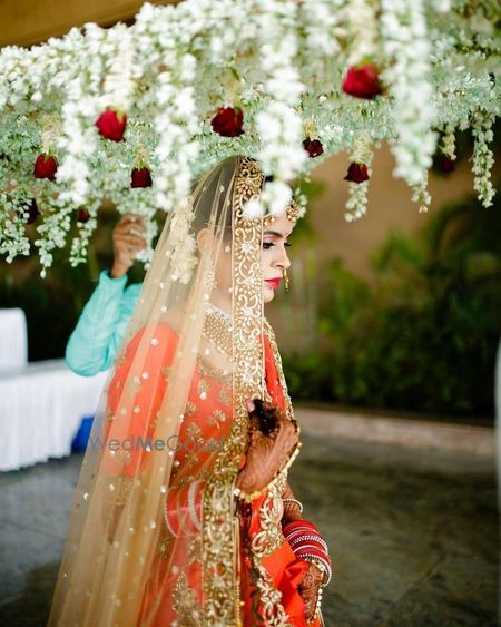 Bride Entry - phoolon ki Chadar - The Wedding Shopz Pictures | Wedding ...