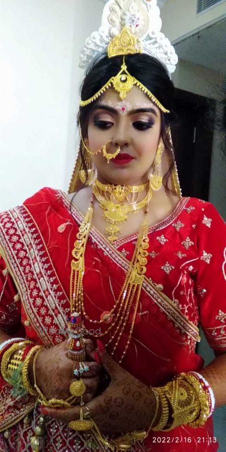 Photo By Sam & Jas Family Salon - Bridal Makeup