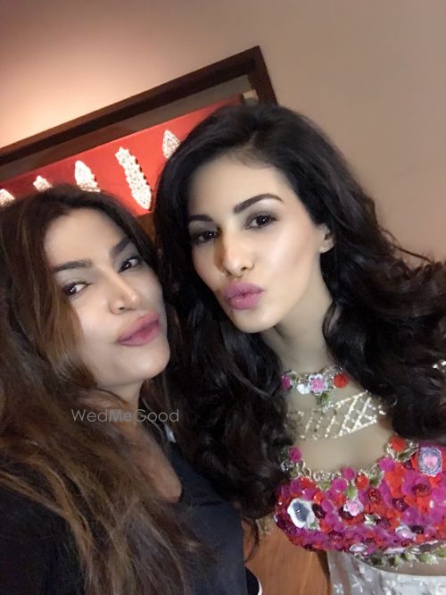 Osma Jasmine Makeup Artist | Saubhaya Makeup