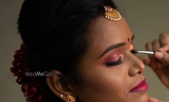 Amara Makeup Artist | Saubhaya Makeup
