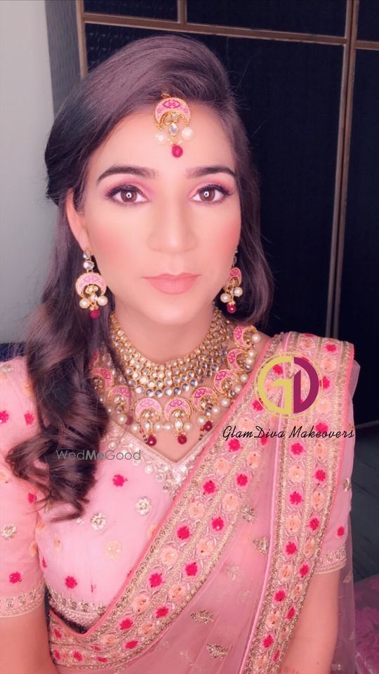 Ashima Seth's Instagram, Twitter & Facebook on IDCrawl