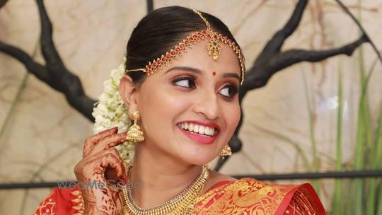 Bridal Makeup Package In Mumbai | Saubhaya Makeup