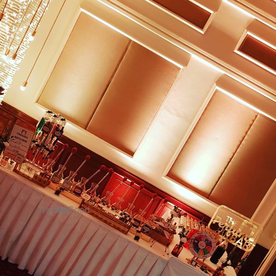 Perfume Bar setups - The Perfume Bar Pictures | Wedding Favors in ...