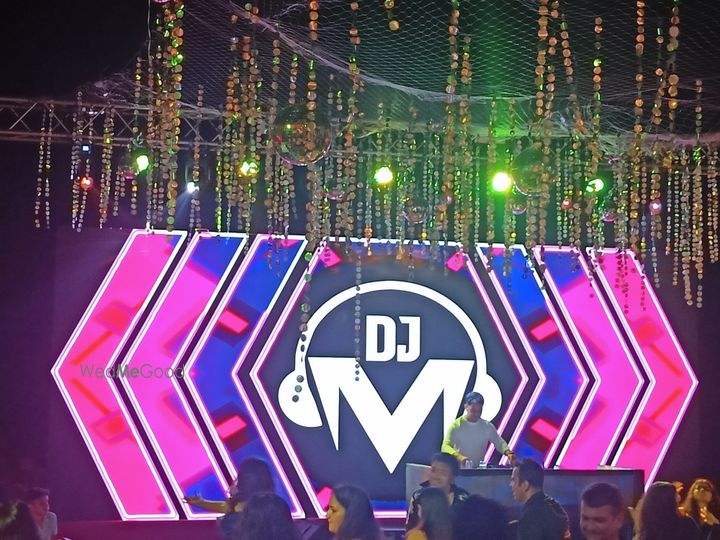 Dj Mayur Logo