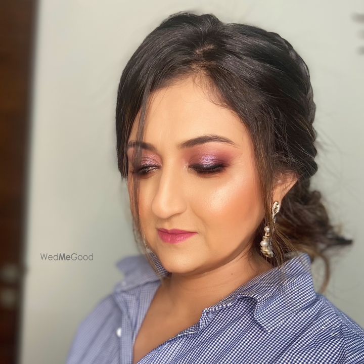 Ayushi Joshi's Instagram, Twitter & Facebook on IDCrawl