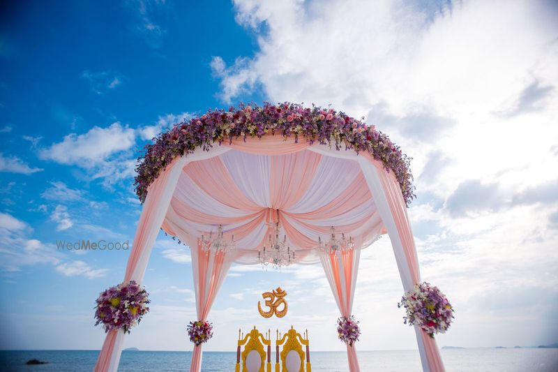 Photo of Unique circular mandap decor idea