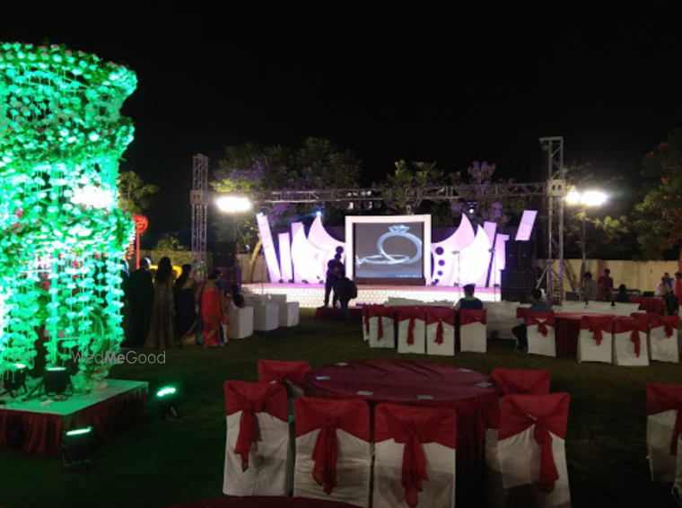 Photo By Beauty Green Farms - Venues