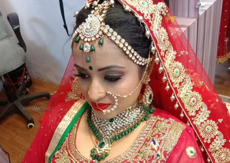 Attraction Beauty Parlour - Price & Reviews | Jabalpur Makeup Artist