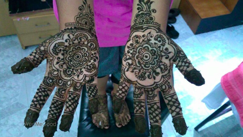 Shweta Singh Mehandi Designer - Delhi NCR | Price & Reviews
