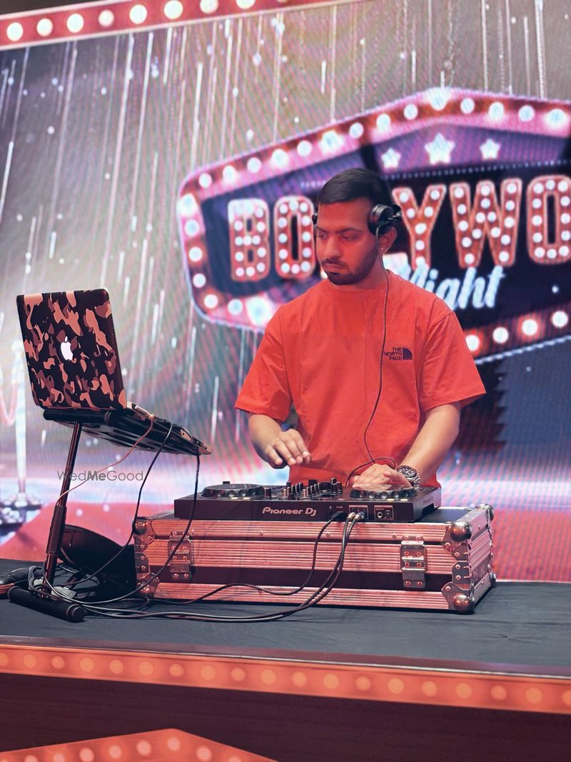 DJ Hitash Official - Udaipur | Price & Reviews