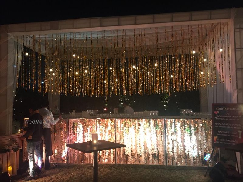 Spark Effects - Price & Reviews | Mumbai Decorator