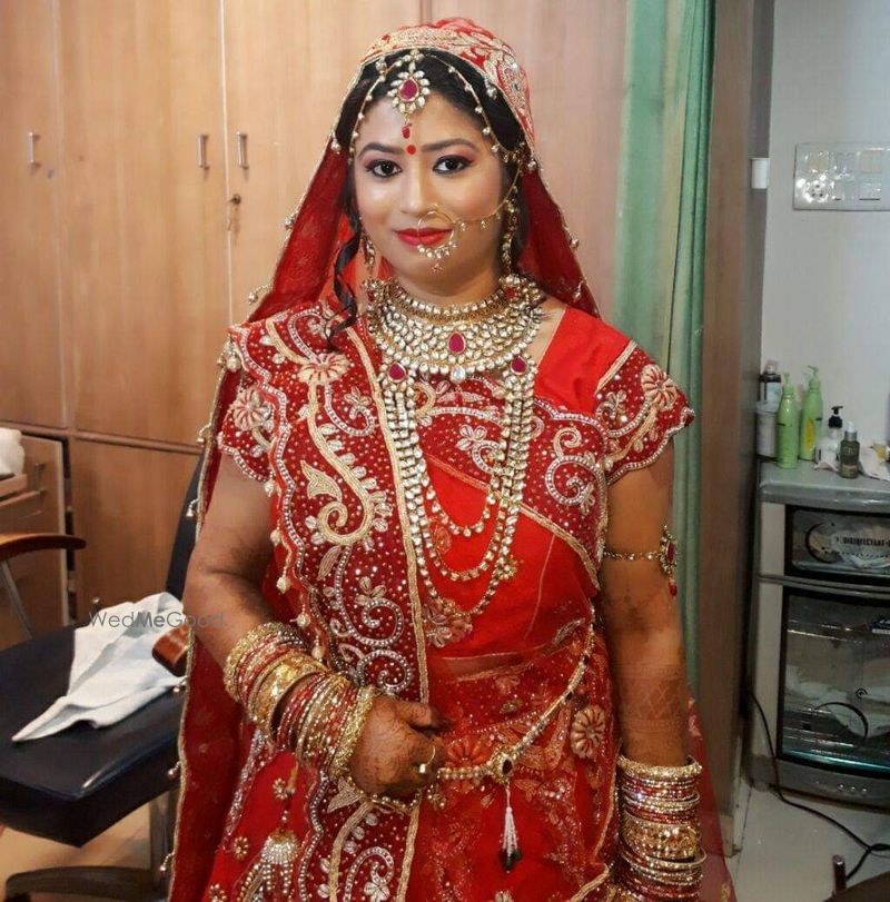 Komal Makeover & Design Studio - Price & Reviews | Delhi NCR Makeup Artist