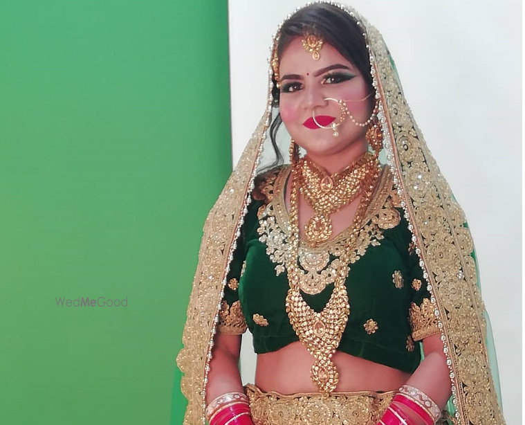 Roohi Makeovers - Price & Reviews | Delhi NCR Makeup Artist