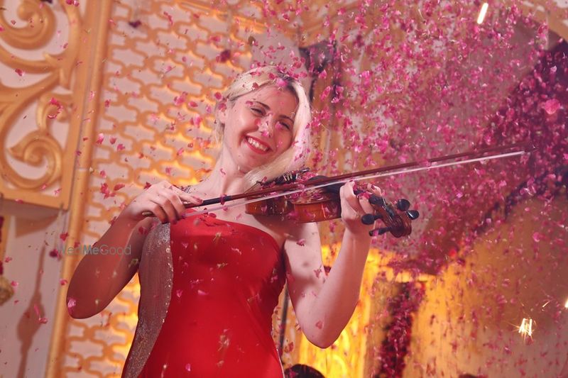 Raj Studio - Price & Reviews | Delhi NCR Photographer