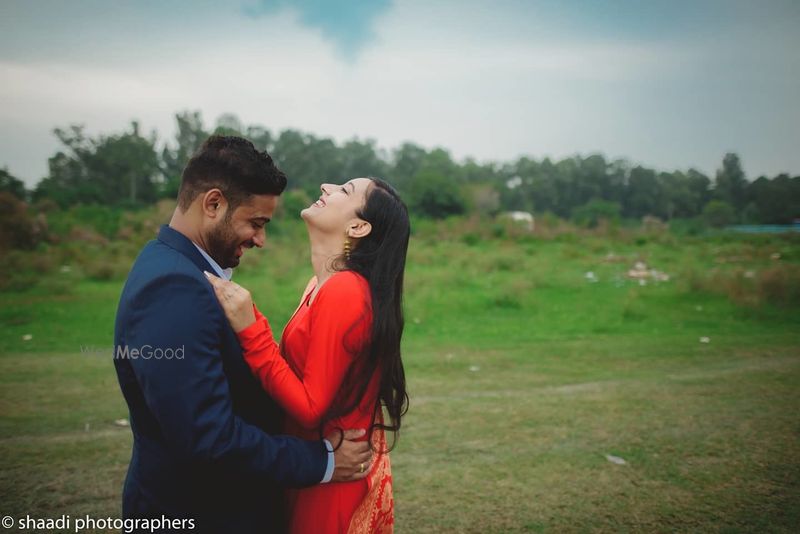 Shaadi Photographers - Price & Reviews | Delhi NCR Pre Wedding Shoot